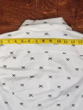 Banana Republic | Tops | Banana Republic White Wblack Bows Tailored Fit ...